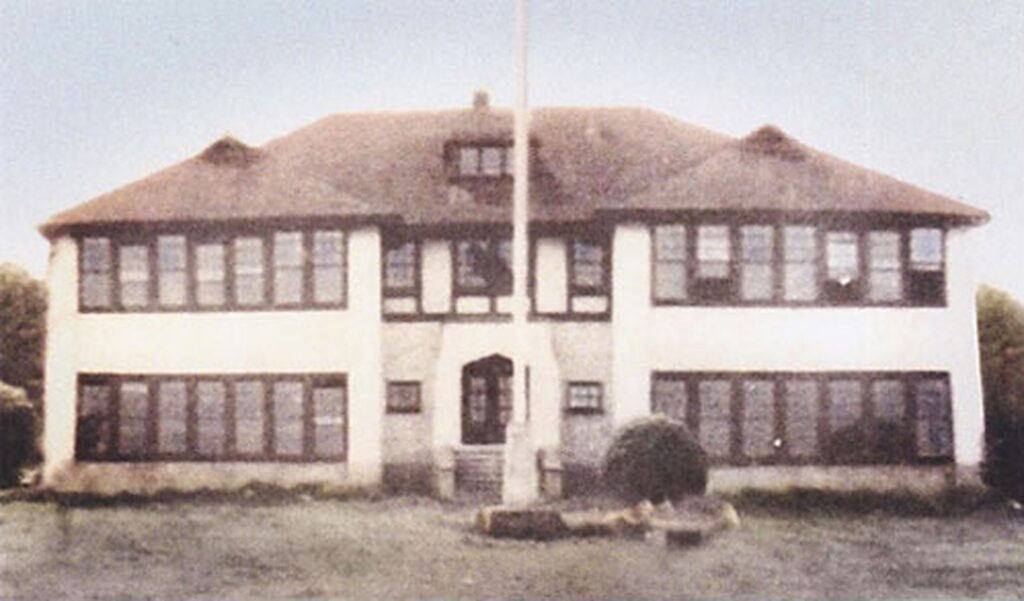 Mount Doug Alumni Association - Victoria, BC